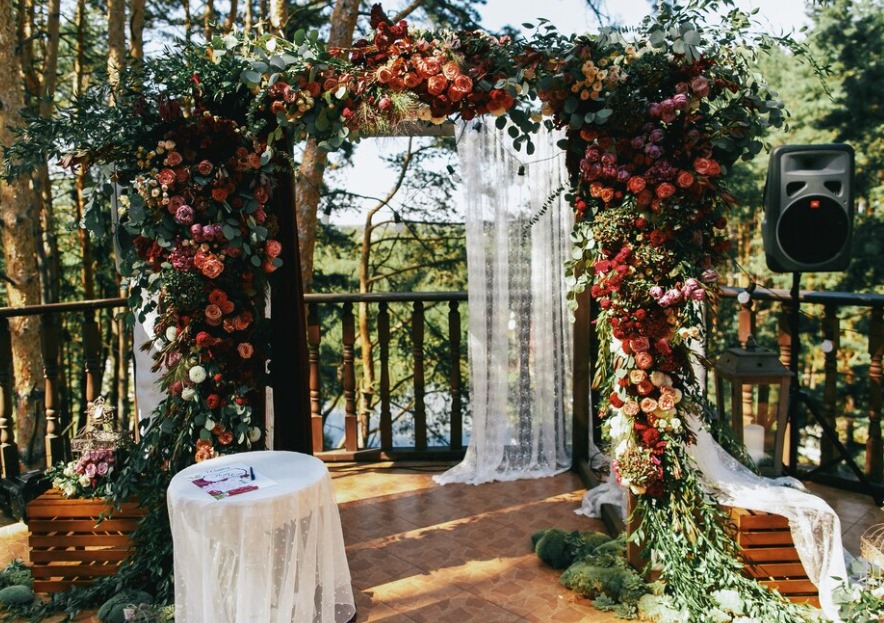 DIY Wedding Decor Ideas That Add Personal Touches - Wedding Byte